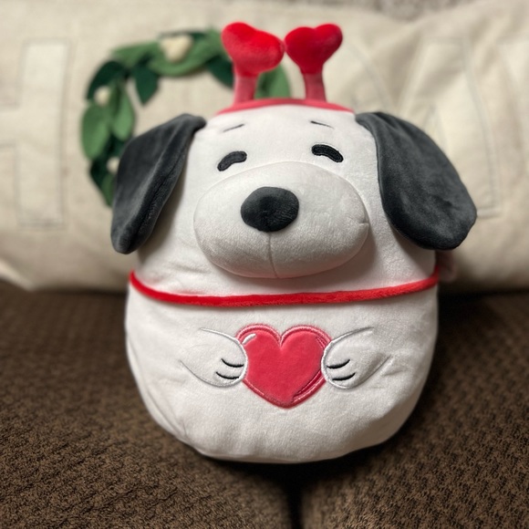 Squishmallows | Toys | Nwt Squishmallow Peanuts Valentines Snoopy 8 ...